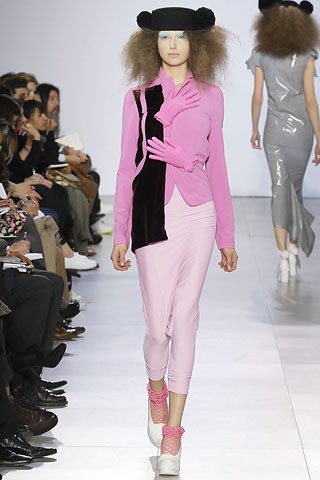 Surrealist Fashion - Minnie Muse