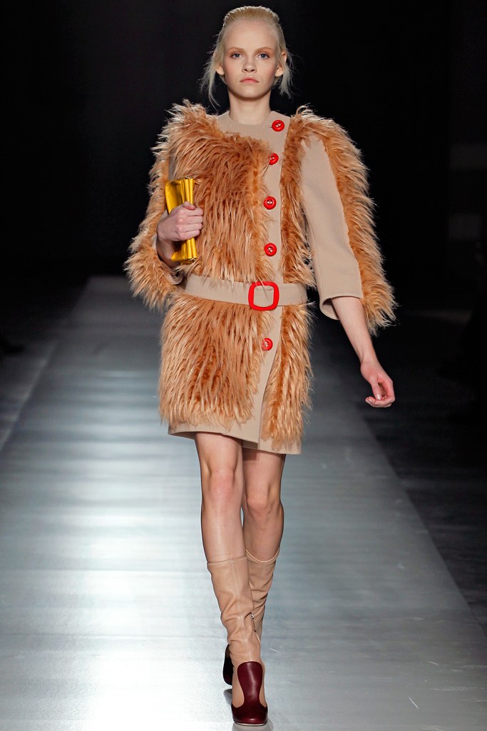Prada F/W 2011 - Minnie Muse