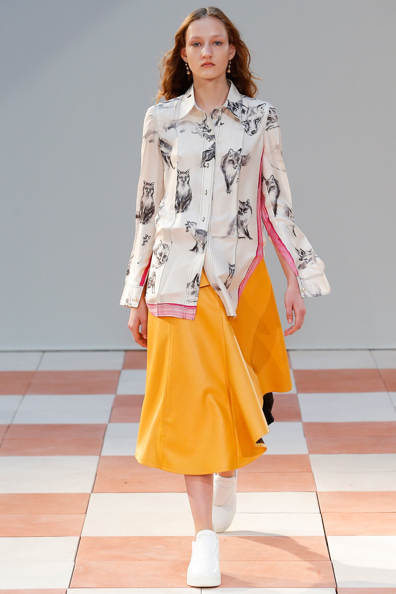 Céline F/W 2015 - Minnie Muse