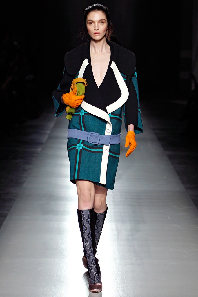 Prada F/W 2011 - Minnie Muse