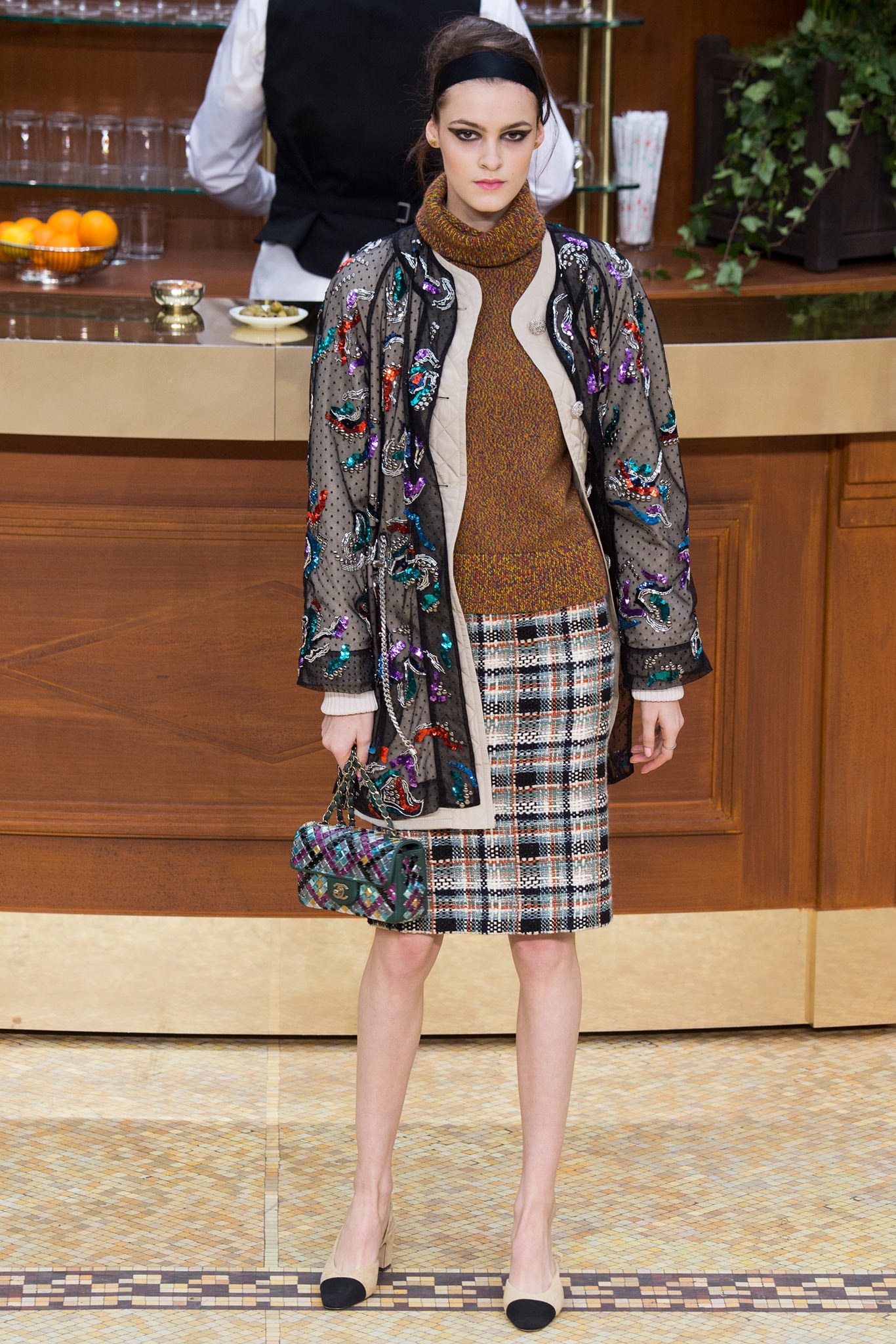Chanel F/W 2015 - Minnie Muse