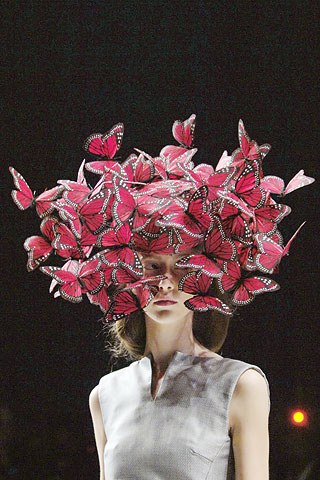 Surrealist Fashion - Minnie Muse