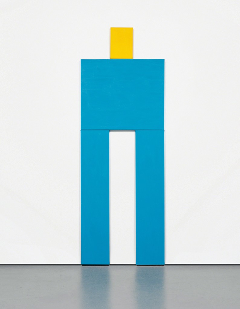 Exaggerated Proportions - Minnie Muse