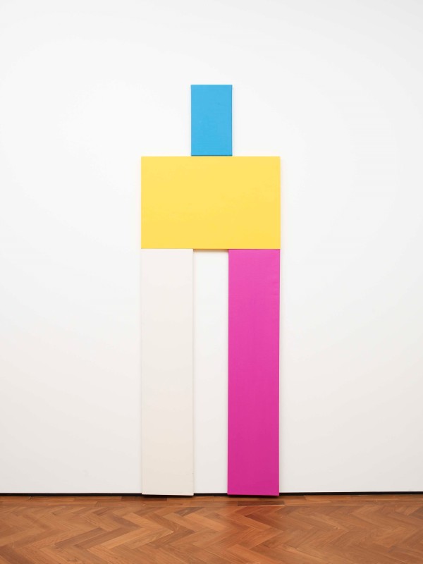 Exaggerated Proportions - Minnie Muse