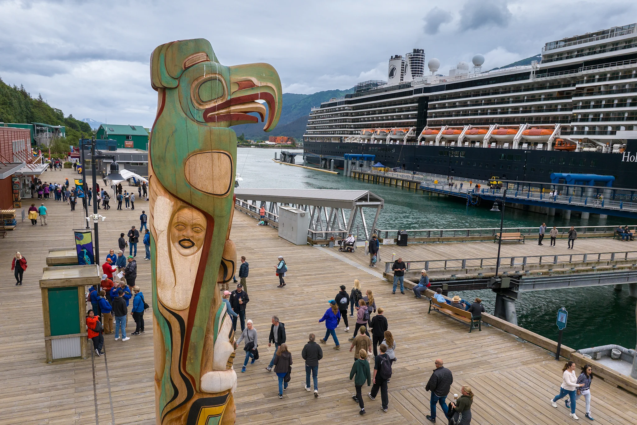 Explore Kootéeyaa Deiyí, the growing totem trail on Alaska’s waterfront ...
