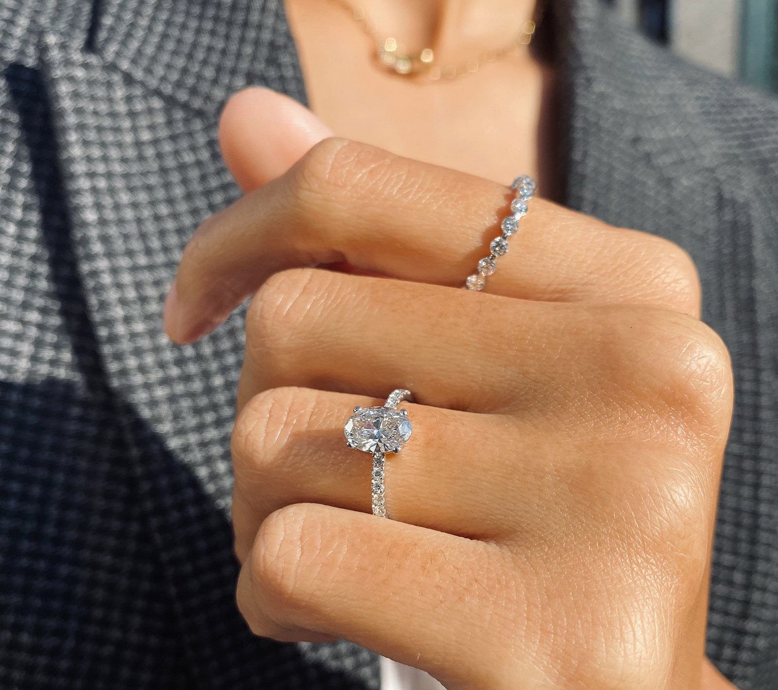 Maya Pavé Oval Ring, Lab Grown Diamond Ring by Kimaï