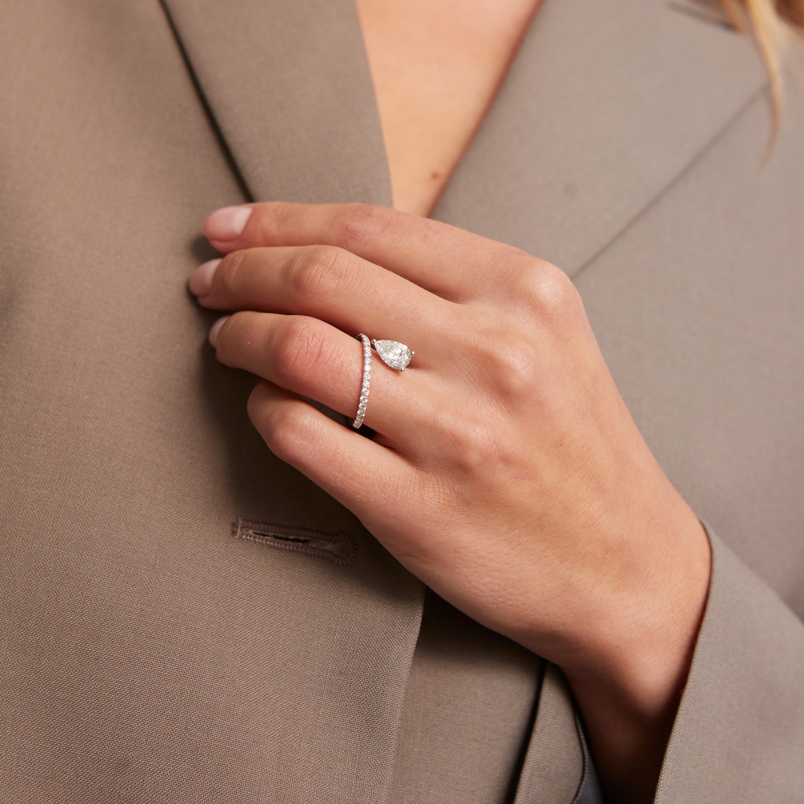 Frida Pear-shaped Ring, Lab Grown Diamond Ring by Kimaï