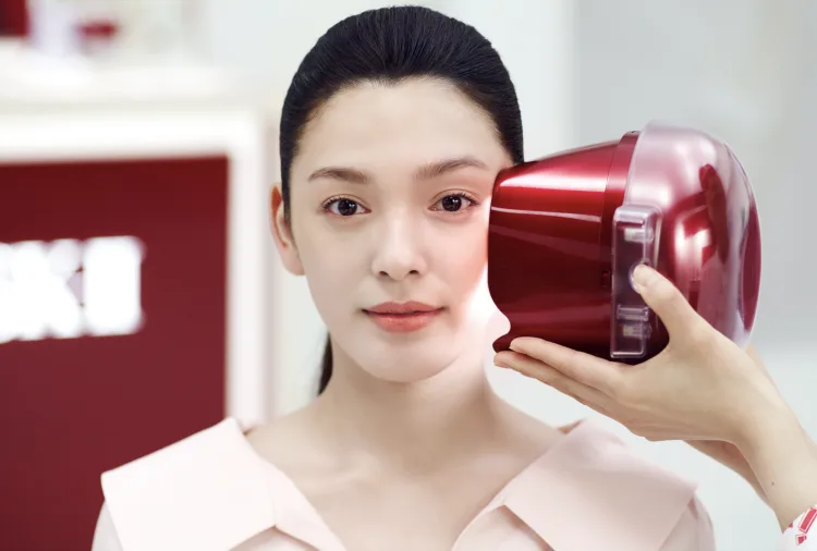 SK-II Magic Scan 肌膚檢測，發掘您的肌膚潛能，讓肌膚持續晶瑩剔透。