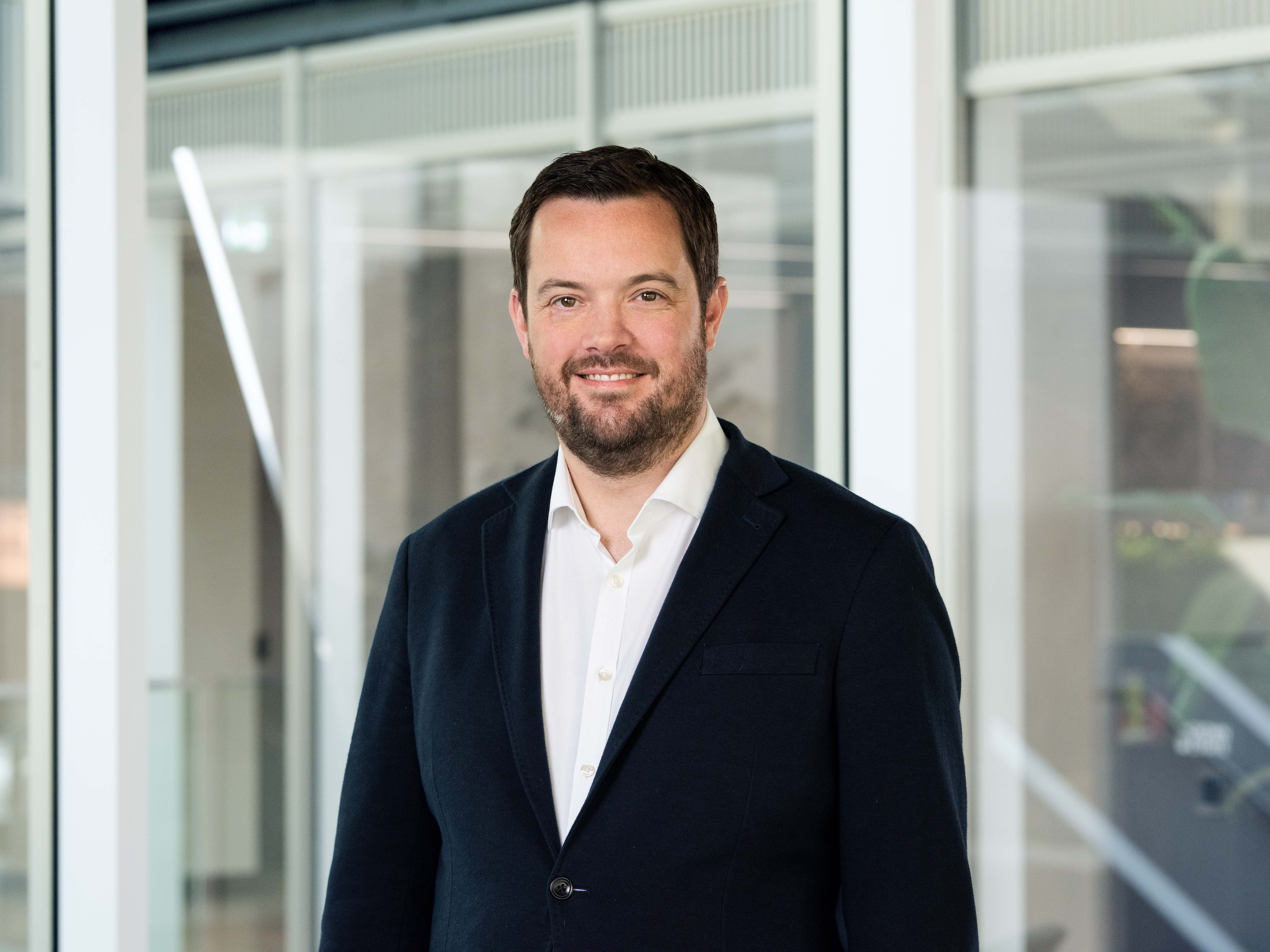 Dan Labbad - biography | The Crown Estate