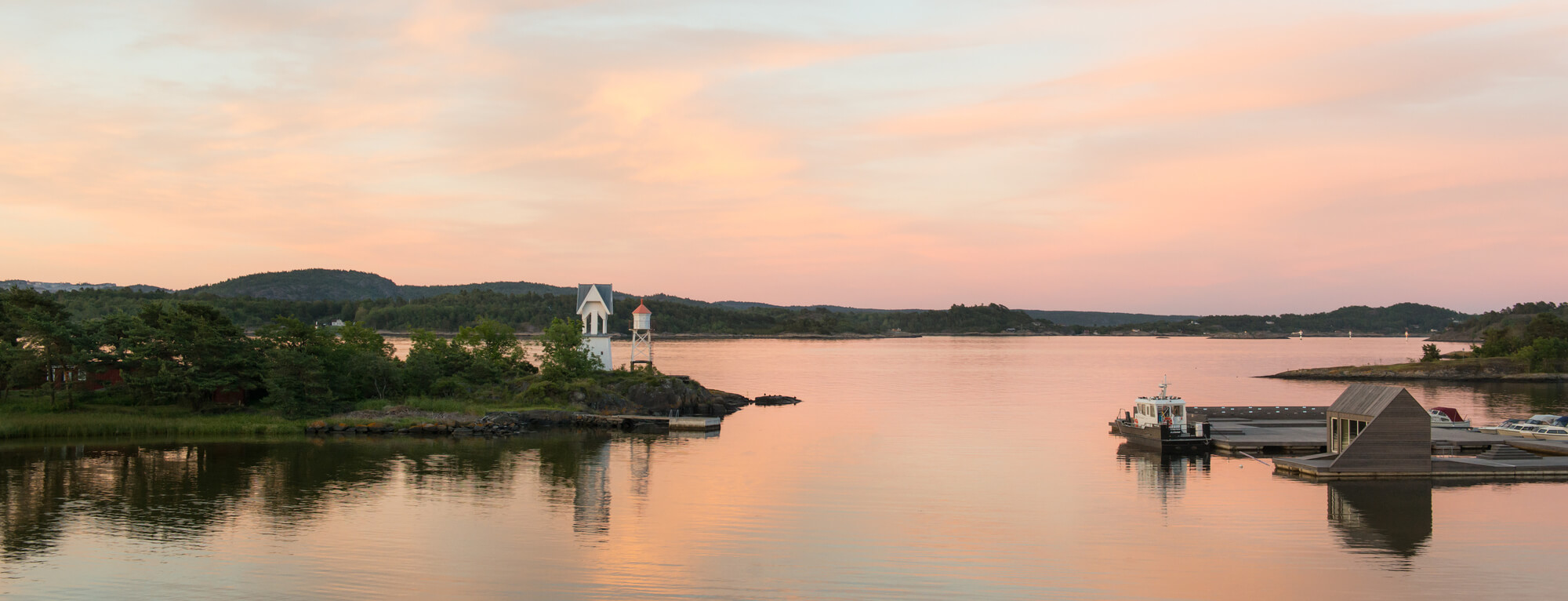 Indoor & outdoor pools in lovely Langesund | Strawberry