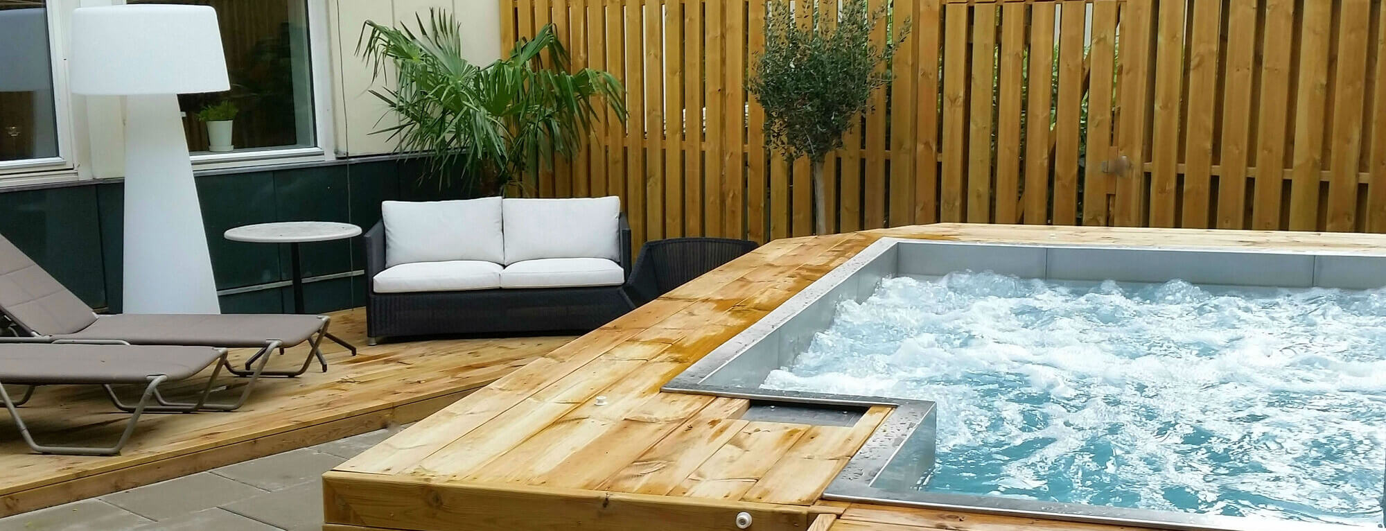 Jacuzzi utendørs på Comfort Hotel Panorama | Strawberry