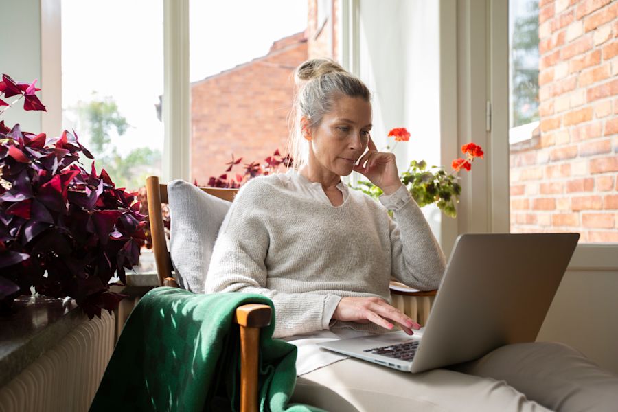 Gaser i magen – orsaker, symtom & lindring | Apotek Hjärtat