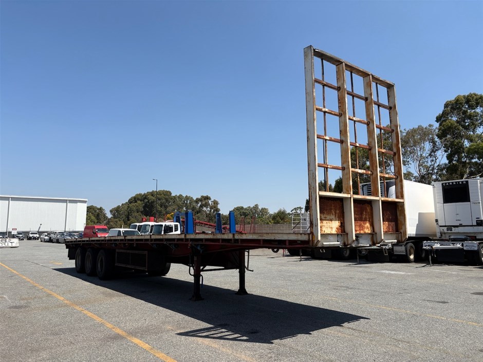 K&S Transport Auction | Trucks, Trailers & More on Grays