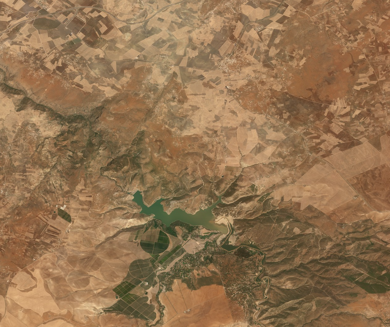 Change detection: How to use the UP42 platform to analyze landslides · UP42