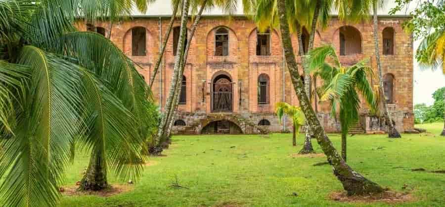 Top 5 - Bagnes de Guyane à Visiter - Jumbo Car Guyane [2024]