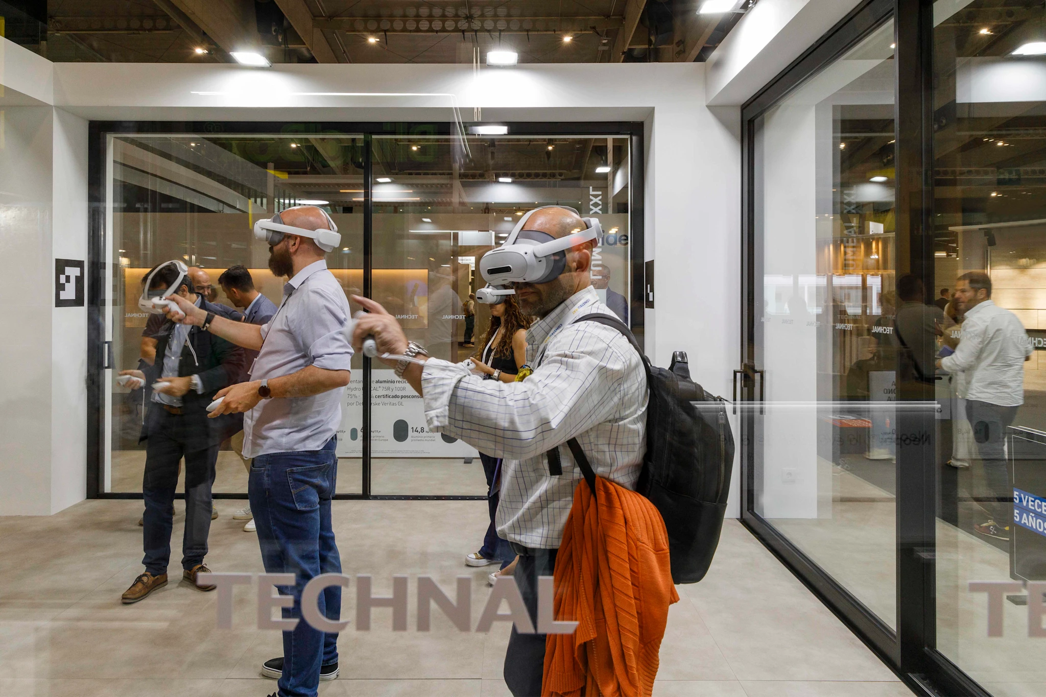 Hydro | Descarga nuestros catálogos - TECHNAL