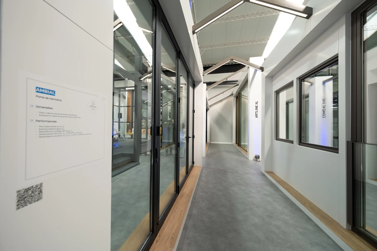 Hydro | Showroom Lisboa - TECHNAL