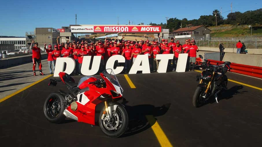 Ducati Riding Experience (DRE) Racetrack Academy Comes to America for ...
