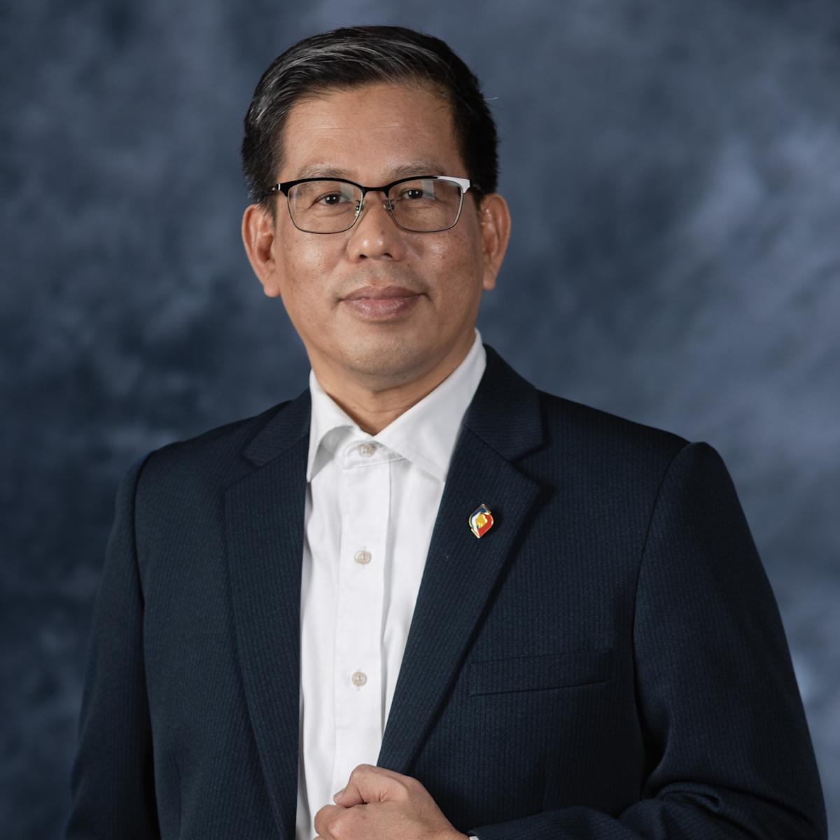 Professor Dr. Ahmad Hata bin Rasit, speaker