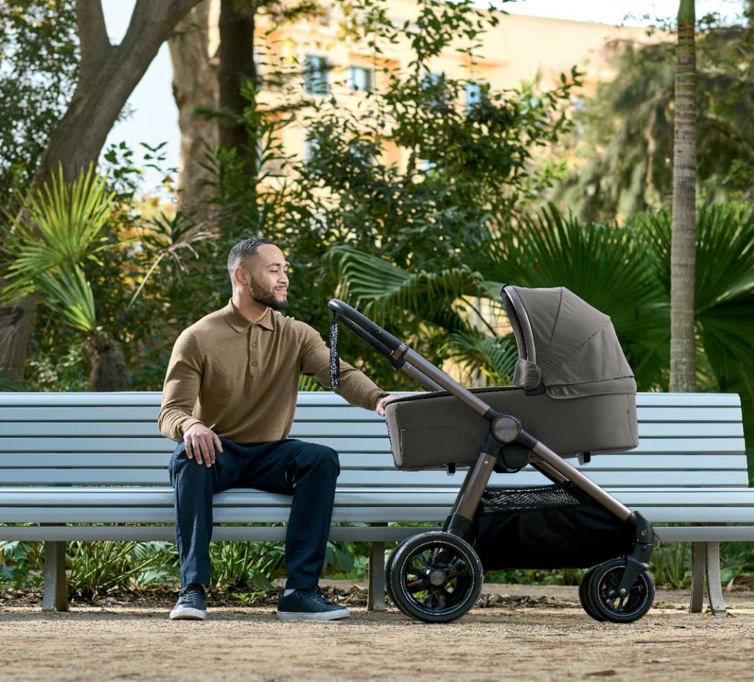 The Ultimate Pushchair Buying Guide | Mamas & Papas blog