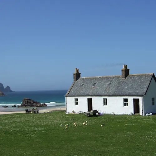 Discovering Scotland's Hidden Bothies: Remote Retreats Amidst Majestic ...