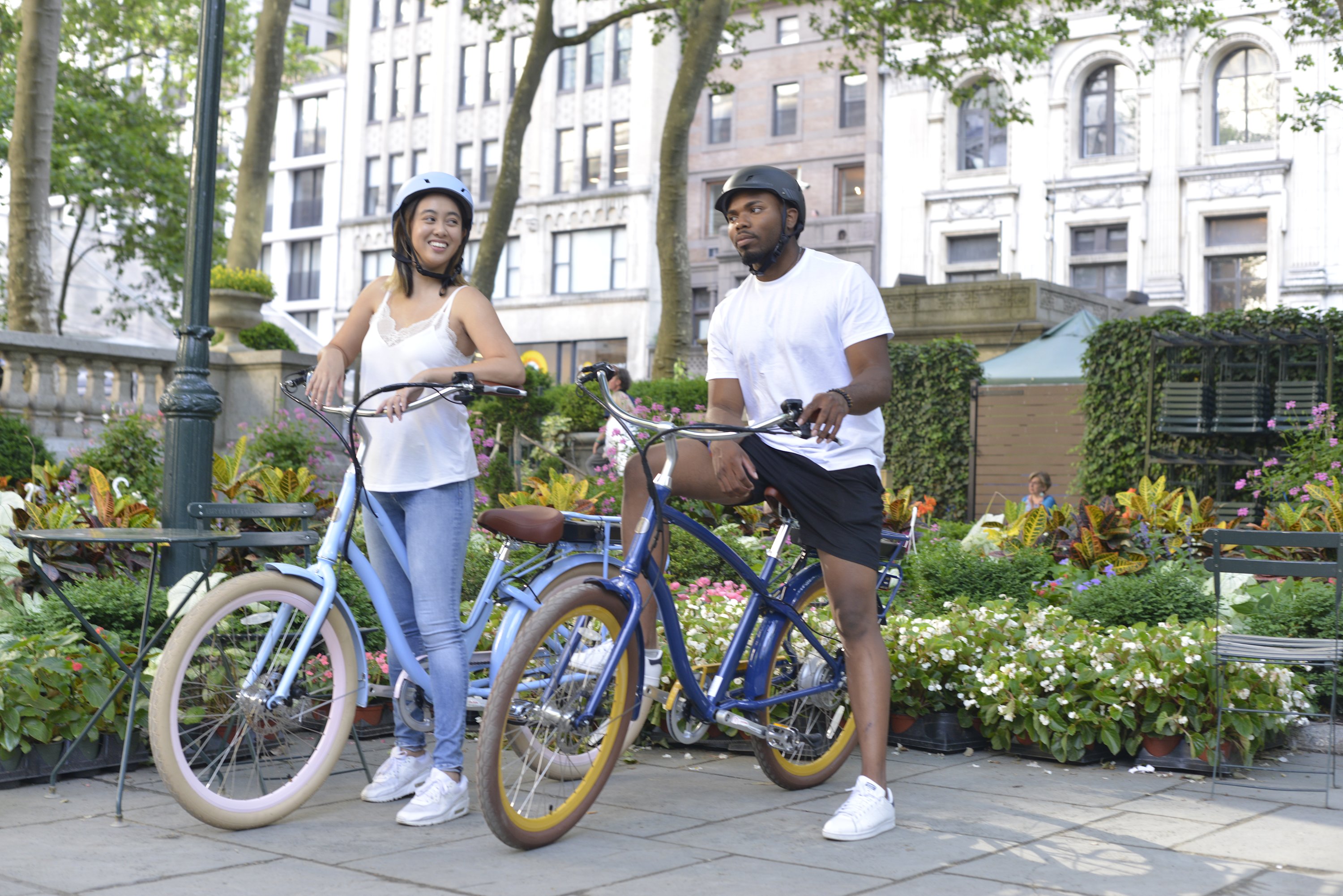Electric Bicycles Riding Demonstration | Mastering E-Bike Riding Techniques