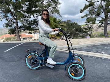 Two Front Wheel Electric Bike with Hydraulic Brakes | Reverse E-Trike W ...