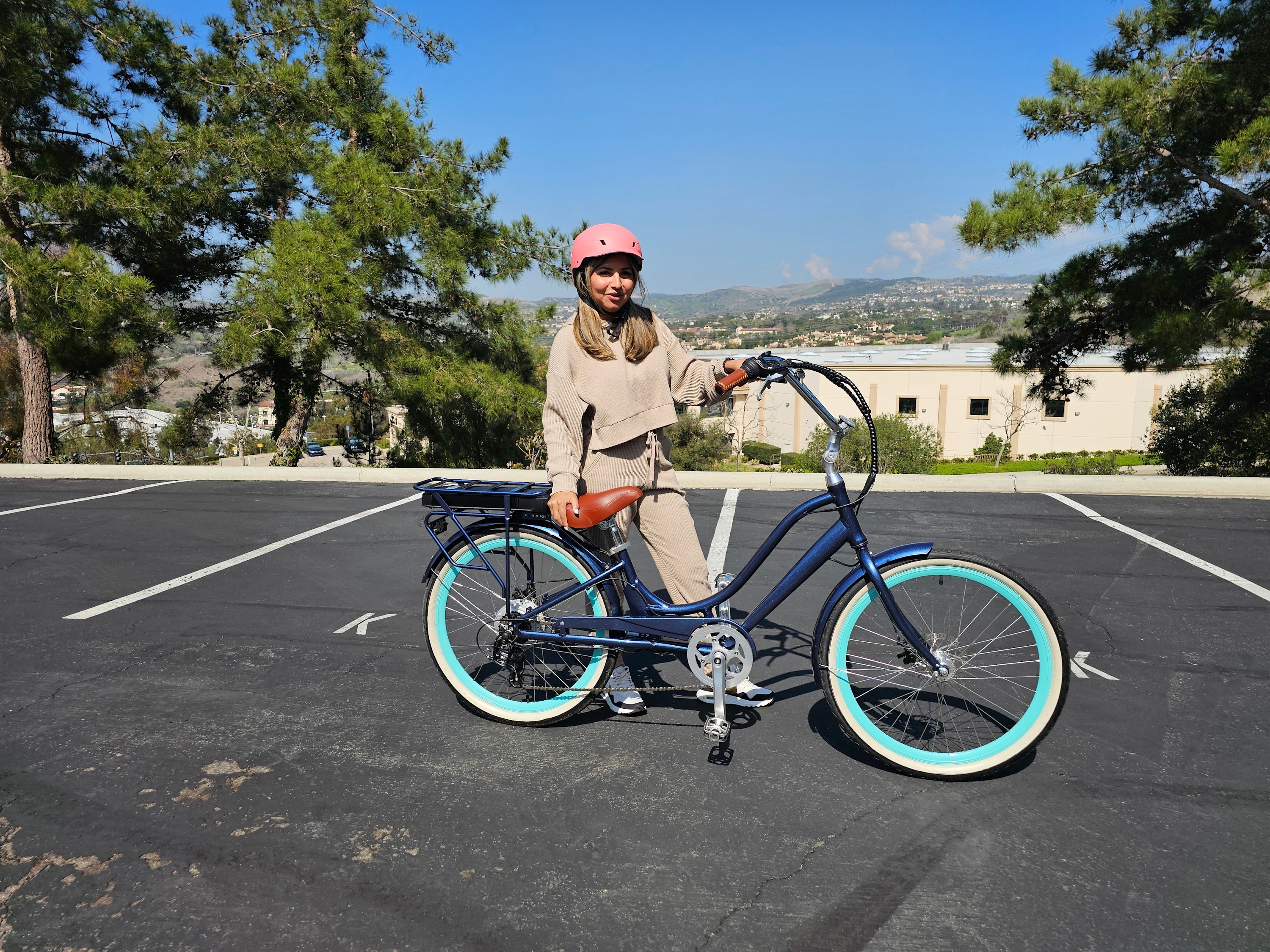 Experience Ultimate Comfort and Power: 500W Electric Recumbent Bike!