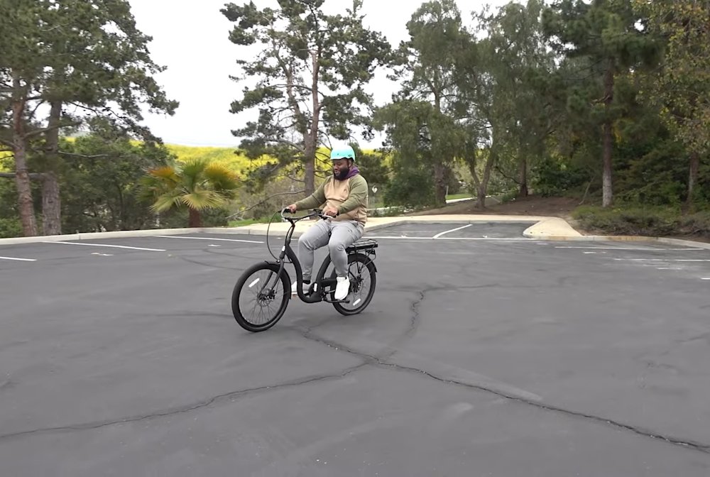 Step-Thru Electric Bike for Heavy People | Ideal for 300lb & 400lb Riders