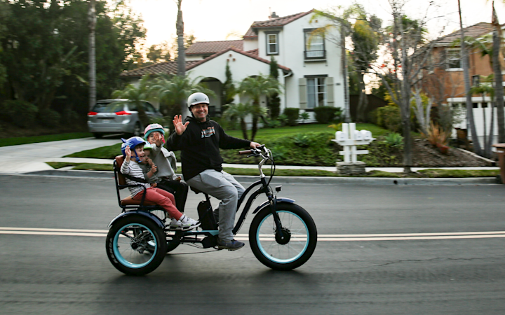 Sixthreezero EVRYjourney Electric Bike Rickshaw| ETrike With Passenger Seat