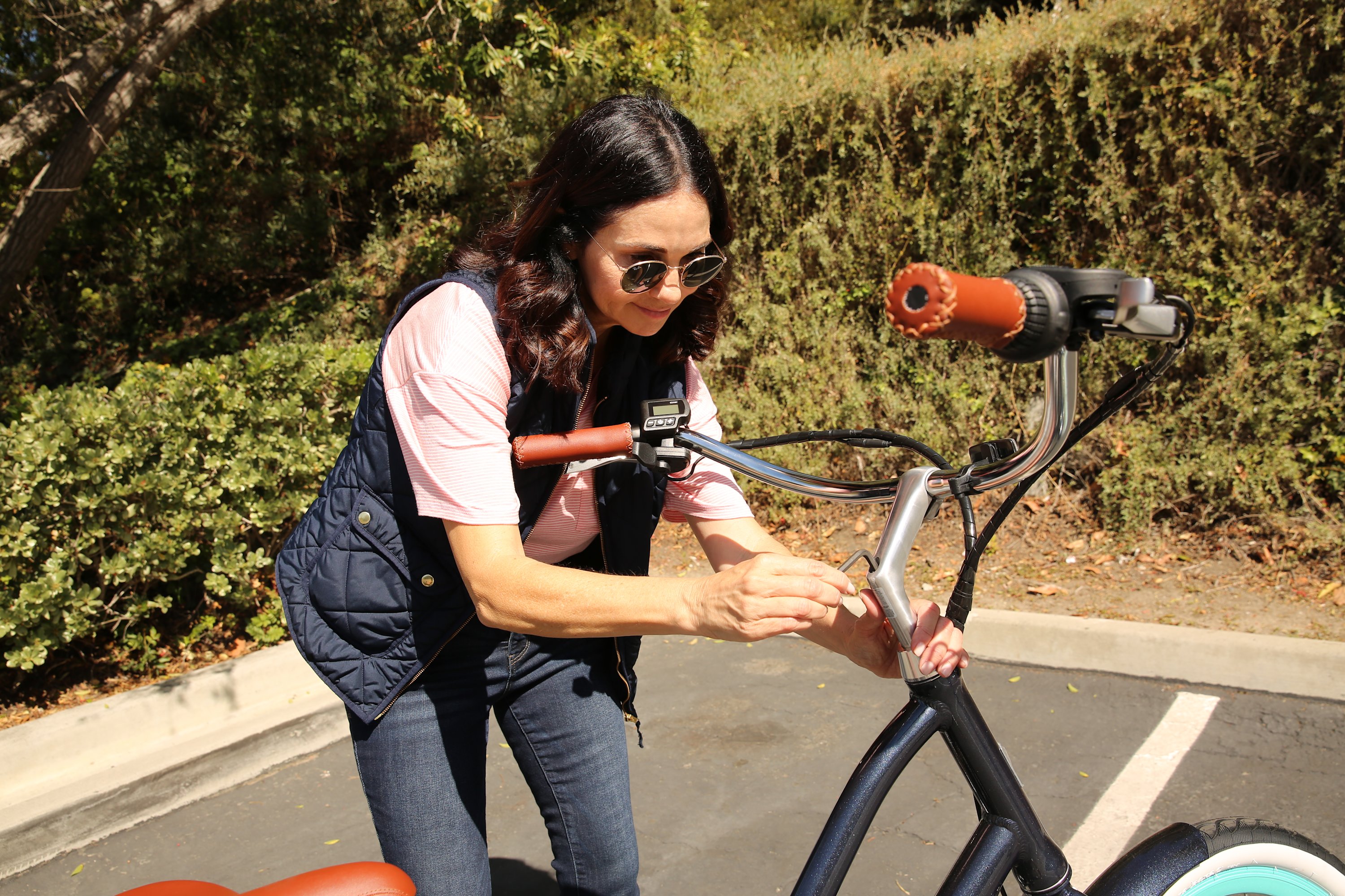 How-To Guide: Rotate the Fork - Easy Steps for Rotating Your Bike's Fork