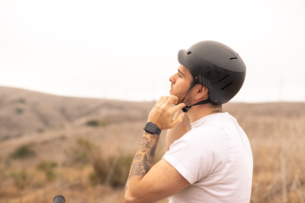 Top 5 Essential Bike Accessories You Must Have | Must Have Gadgets For ...