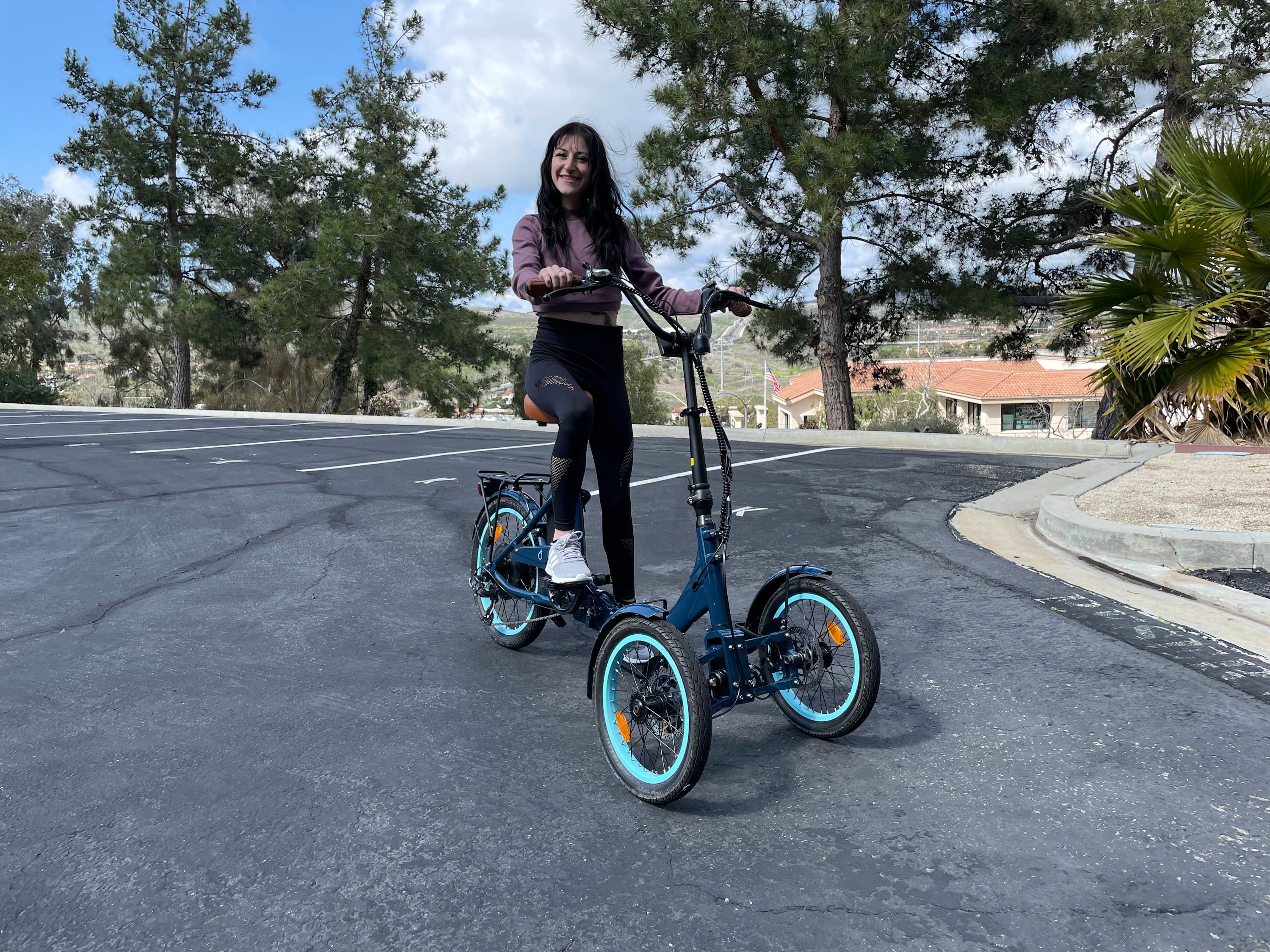 The Revolutionary Reverse E Trike with Two Front Wheels!