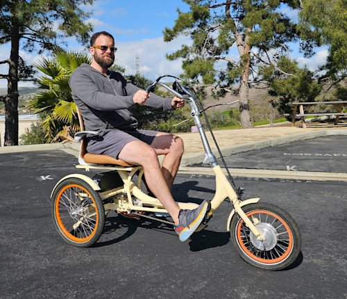 Mobility Electric Tricycle with Reverse Functionality | Scooter-Like Design