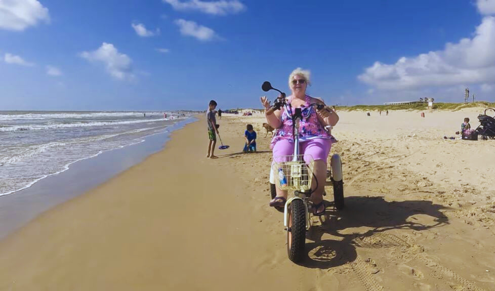 Fat Tire Electric Trike Powers Through Sand | Beach Adventure with ...