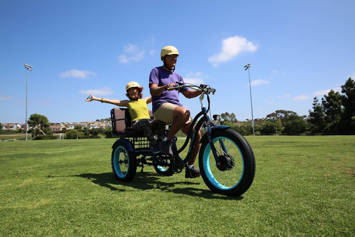 Must-See! Electric Tricycle for Two Adults | E-Bike Rickshaw for ...