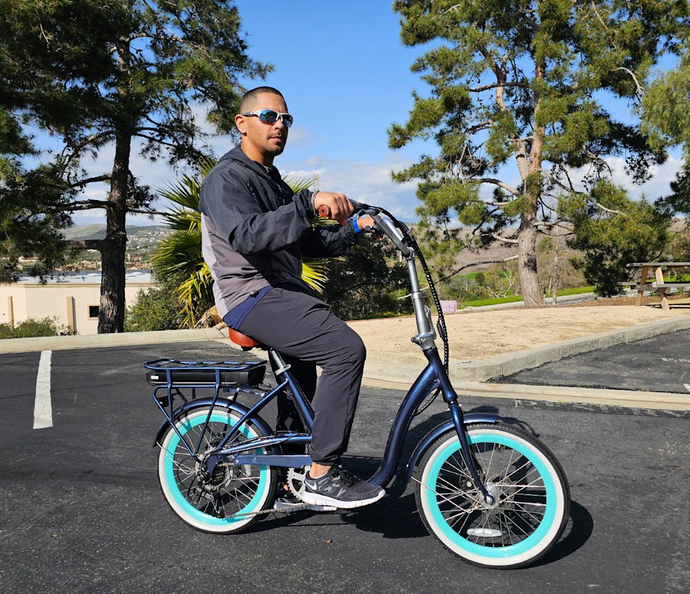 Best 20" Compact Lightweight EBike for Riders Heights 4'11" to 6'2"