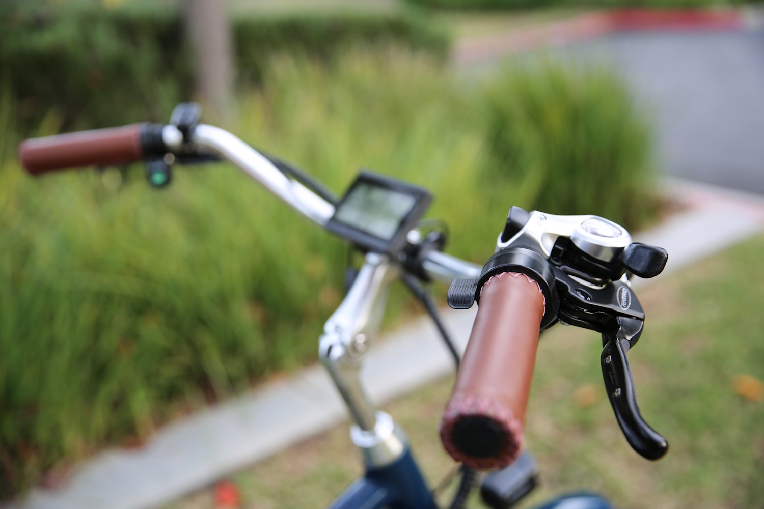 Pedal Assist vs. Gears on an EBike: Key Differences & How to Use Them