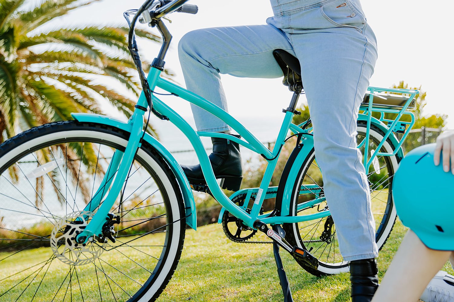 Installing Bike Fenders on a sixthreezero Around the Block Beach ...