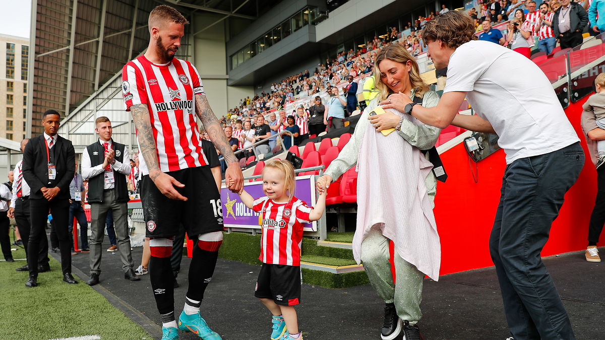 Pontus explains how fatherhood has calmed him down | Brentford FC