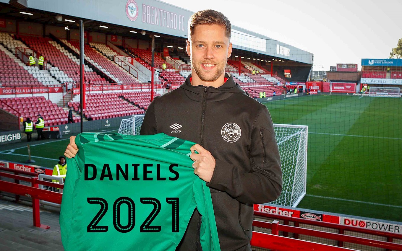 Luke Daniels signs new Brentford contract | Brentford FC