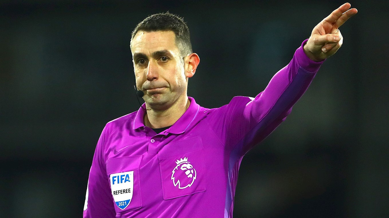 David Coote to take charge at Leeds United on Sunday | Brentford FC