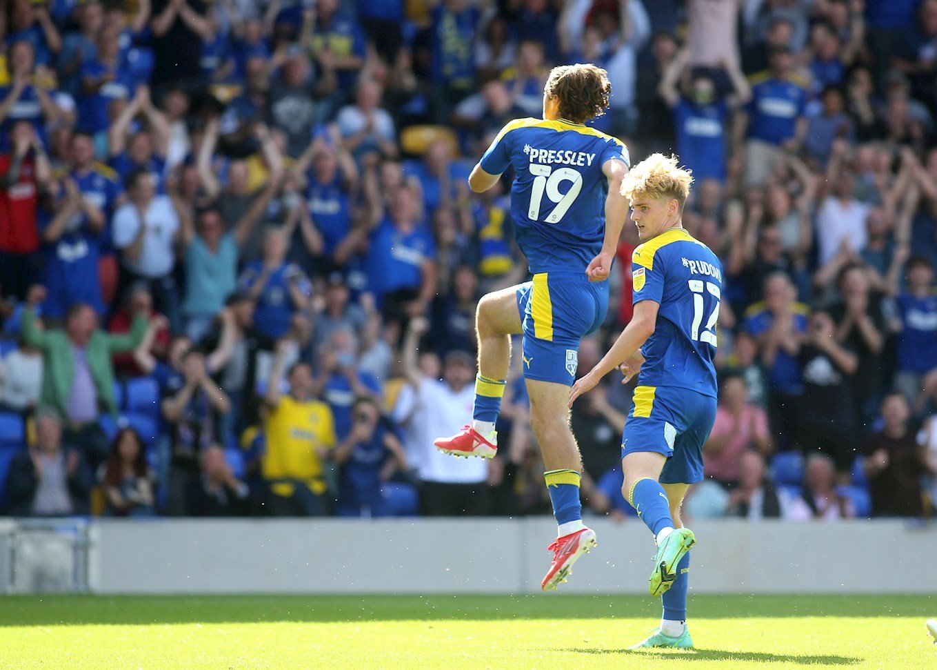 Loan Round-Up: Aaron Pressley nets a double for AFC Wimbledon ...