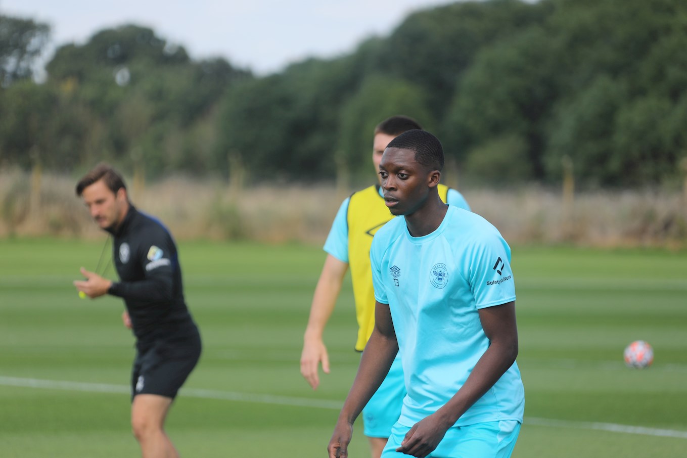 Val Adedokun earns first Ireland Under-19 call-up | Brentford FC