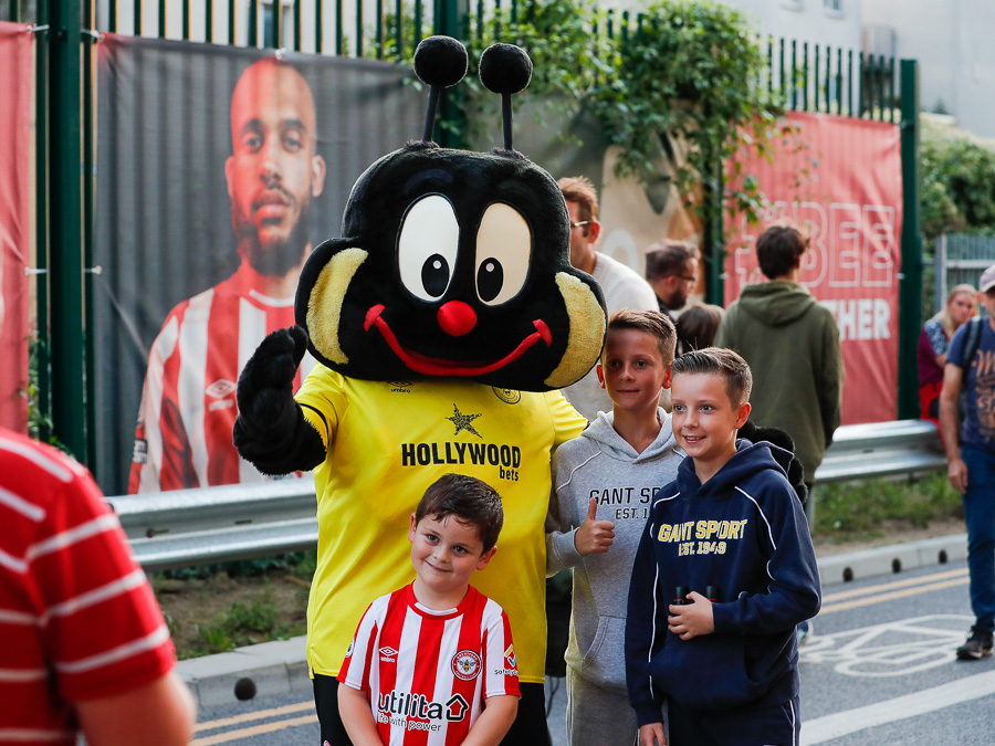 Bees advertise for Fan Relations and Events Manager | Brentford FC
