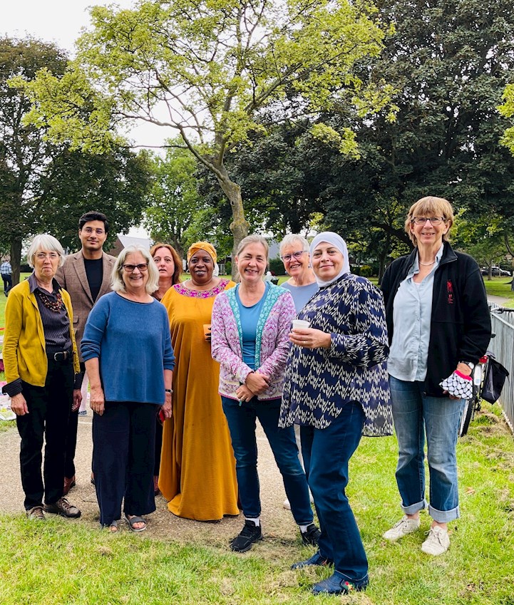 Local Heroes attend Norwich match | Brentford FC