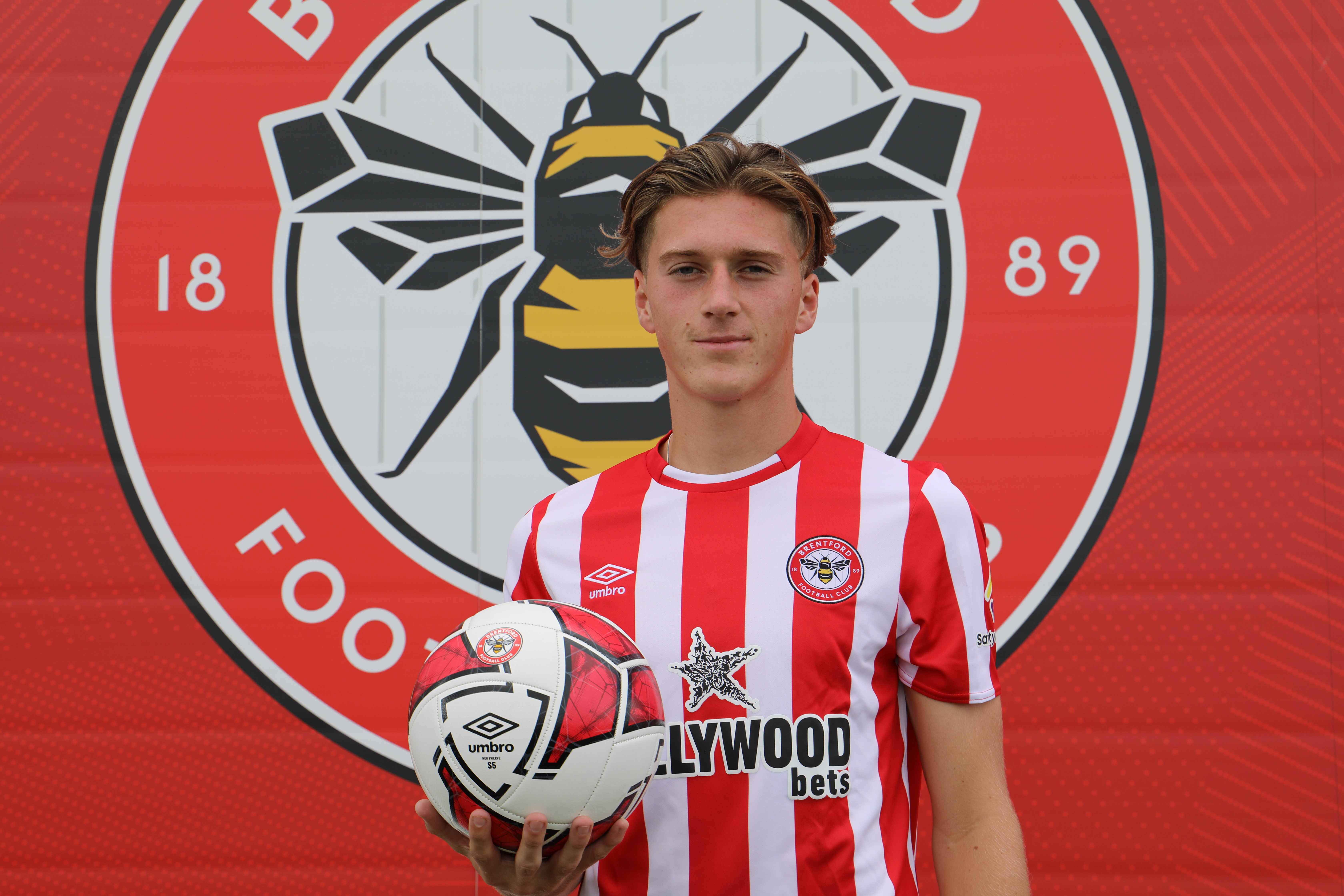 Charlie Farr joins Brentford B | Brentford FC