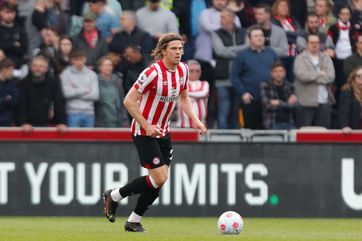 Mads discusses personal and team development | Brentford FC