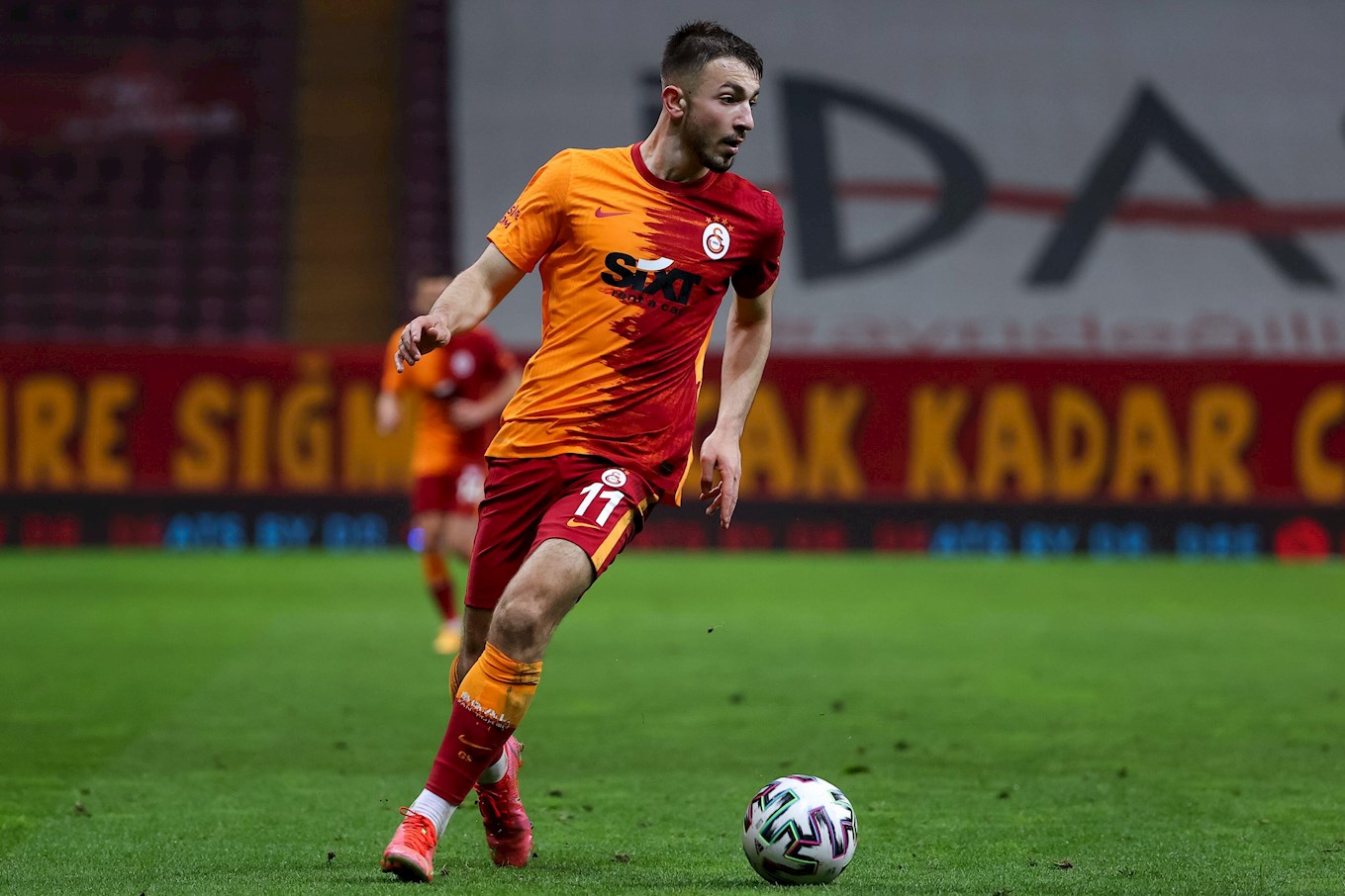 Halil Dervişoğlu scores as Galatasaray aim for title | Brentford FC