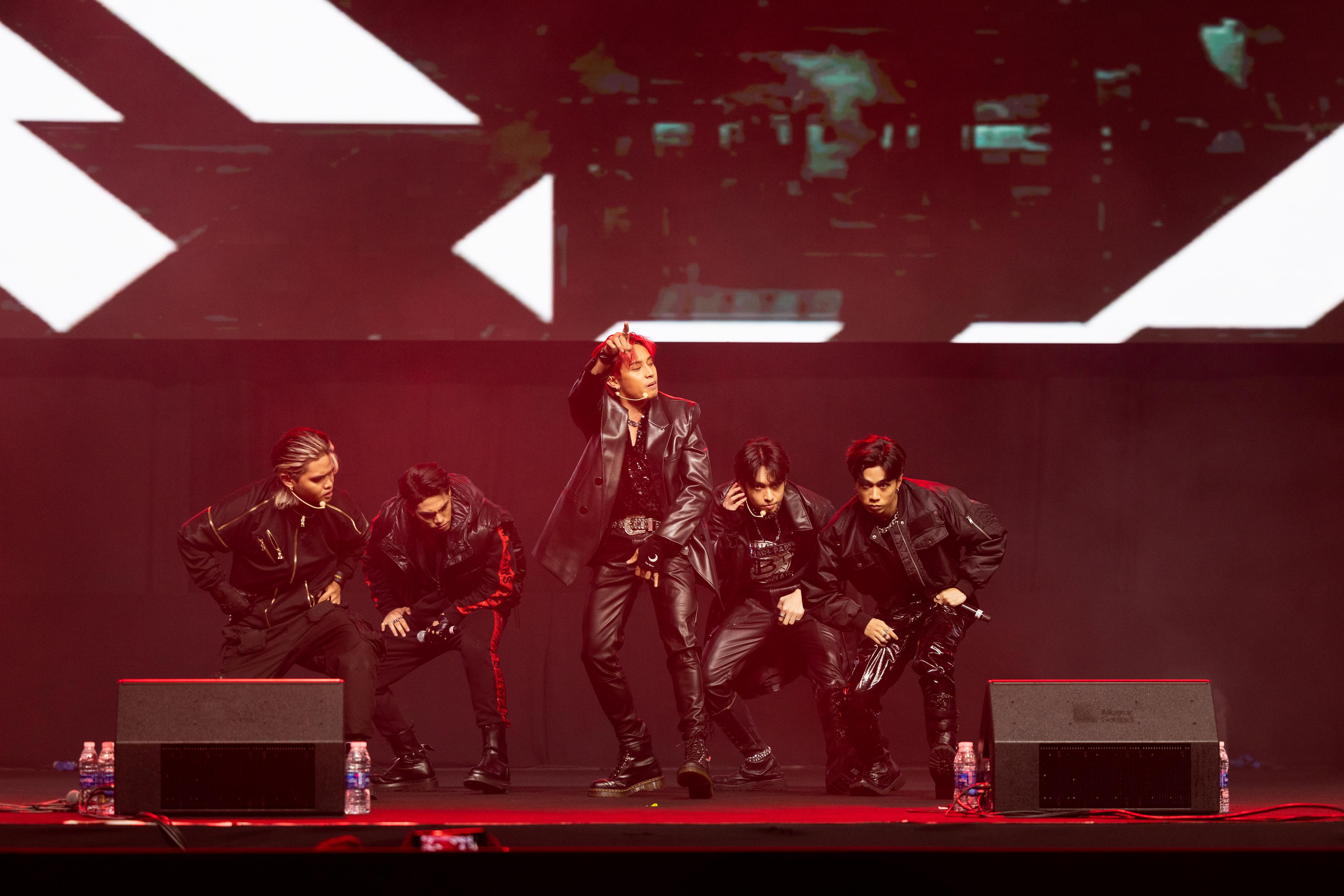 SB19 and Zephanie | World Expo